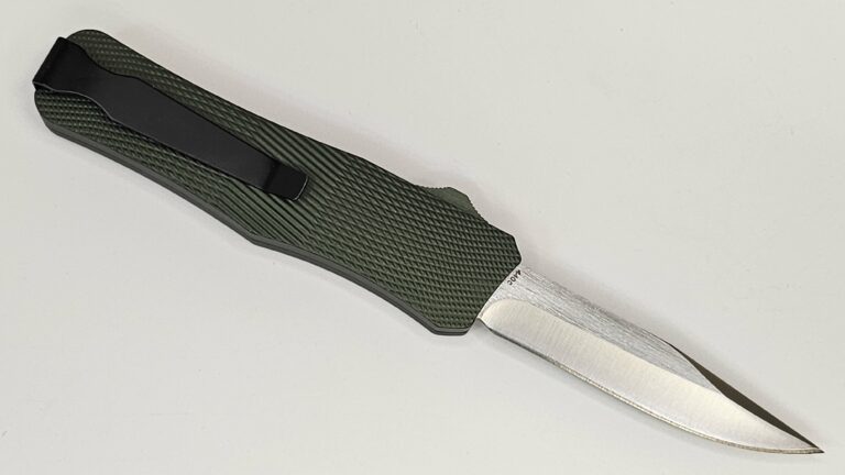 Out The Front Automatic – Mantis Knives